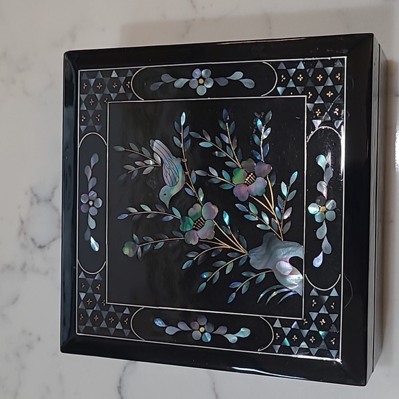 Accents | Mother Of Pearl Inlay Black Lacquer Box | Poshmark